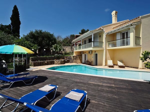 Ionian Blue - Amazing 4-bedroom Villa In Corfu - Corfu