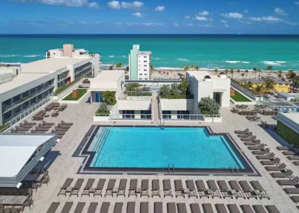 1/1 Apartamento Hollywood Beach A Pasos De La Playa - Hollywood, FL
