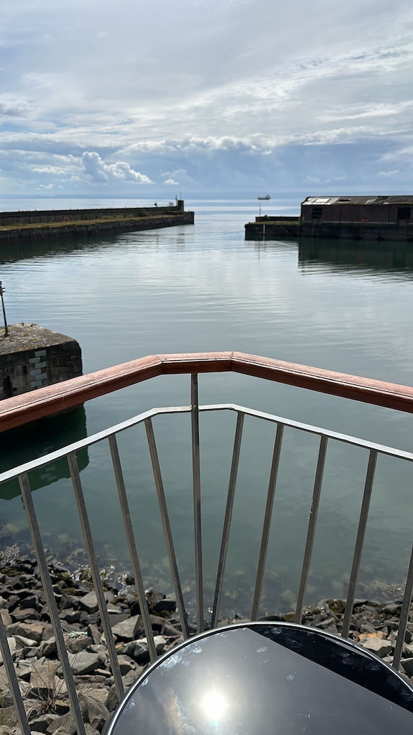 Sea View Apartment/ Deas Wharf - Kirkcaldy