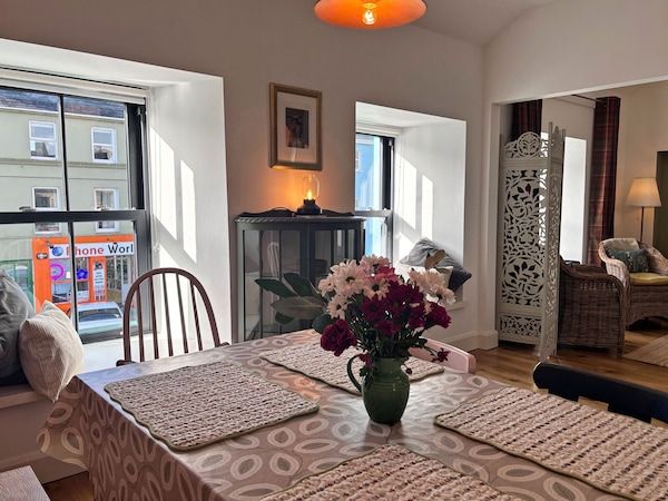 Apartment 481 - Clifden - Sleeps 4 Guests In 2 Bedrooms - Clifden