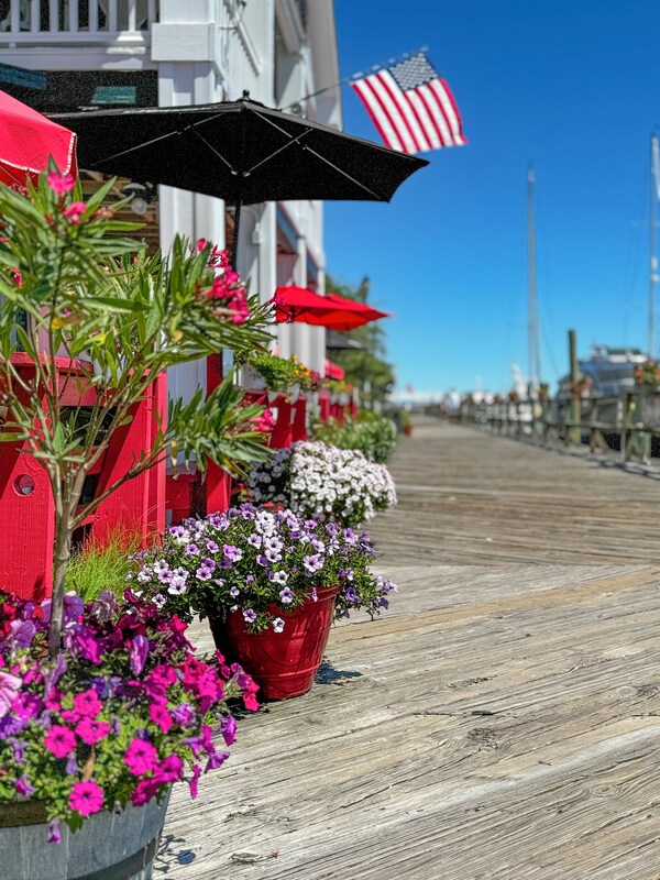 Beaufort Crystal Coast Cottage-downtown & Pet Friendly - Beaufort