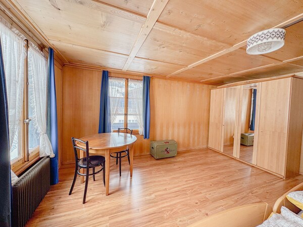 Holiday Apartment Lenk Im Simmental For 1 - 8 Persons With 4 Bedrooms - Holiday Apartment In One Or - Adelboden