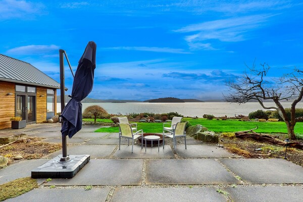 Unparalleled Waterfront Luxury With Breathtaking Island Views - Bay View, WA
