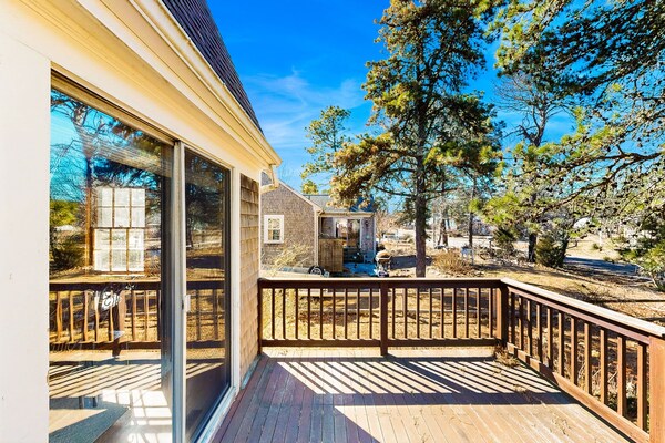 Family Getaway In Great Location With Deck, Board Games, Yard, & Ac - Dennis, MA