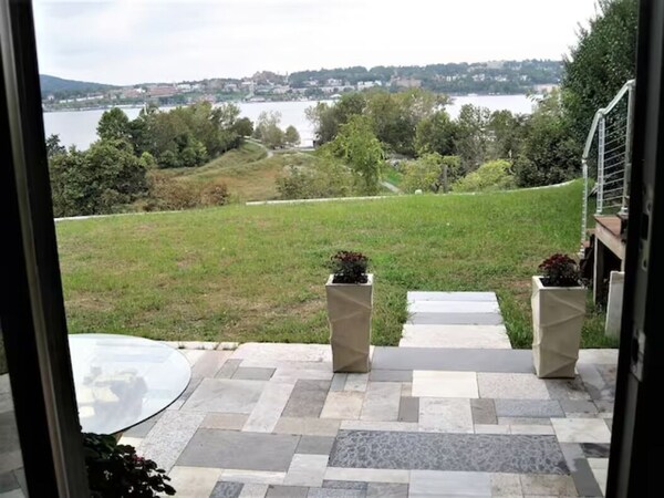 Apartment With Expansive Views;  River & Mountains Walk To Train, Main St, Dia - Beacon, NY