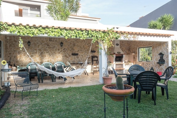Casa Da Hera, Refuge With Garden - Ericeira