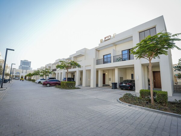 Charming 2-bedroom Villa With Wifi & Resort Amenities - Fujairah