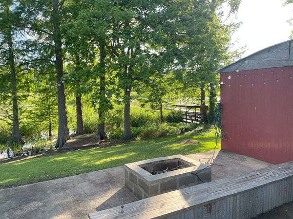 Charming 4-bedroom Cabin With Wifi And Ac In Lake Bruin, St. Joseph - Louisiana