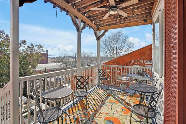 Stemmerman Suite On Front! Perfect Location In The Heart Of Downtown! - Leland, NC
