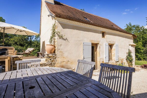 Exceptional Pigeonnier In Périgord - Dordogne
