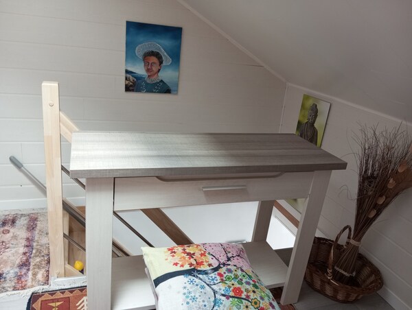 Studio Indépendant Neuf Dans Maison Avec Jardin - ibis La Roche Sur Yon Vendespace