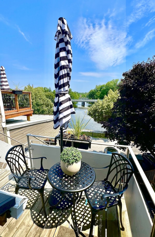 Designer Maisonnette With Stunning Tay Basin And Fountain View - Perth