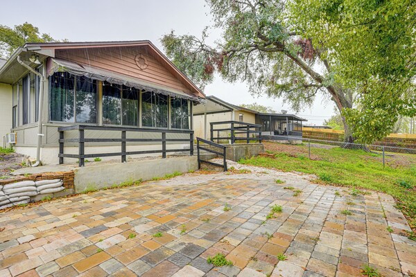 Explore & Relax: Chic & Cozy Retreat In Lakeland! - Plant City, FL