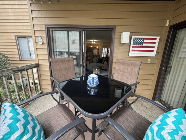 Charming, 1st Floor, 2-bedroom Condo In Pleasant White Lake With Wifi, Ac - White Lake, NC