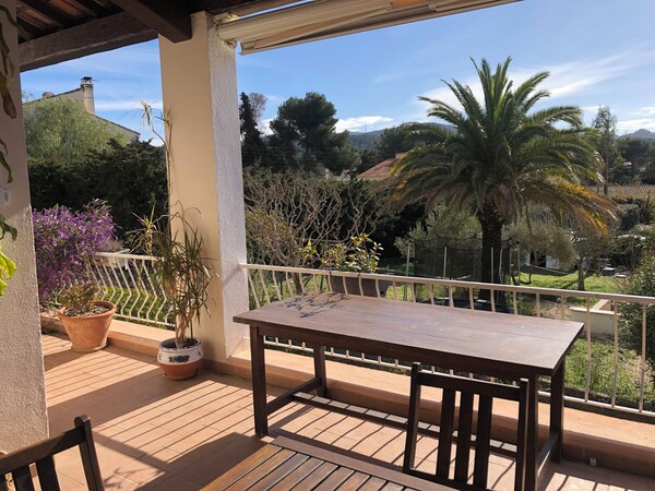 House With Beautiful Garden - Sanary-sur-Mer