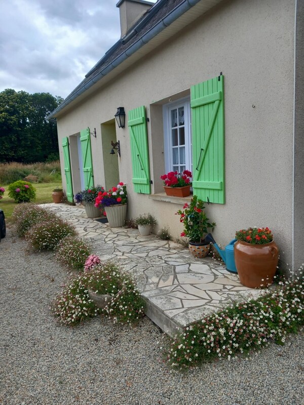 Petite Maison De Campagne Mamie Cocotte - Locquirec