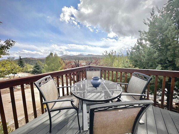 New - Peakview Lodge - Fireplace- Views - Prescott, AZ