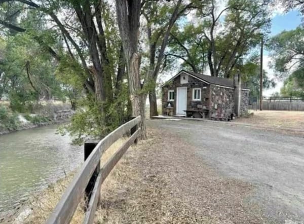 The Cozy Cottage On The River - Winnemucca, NV
