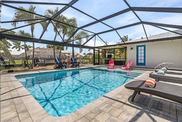 Heated Pool, Gulf Access, Dock, Tiki Hut - The Lucky Pelican - Roelens - Cape Coral, FL