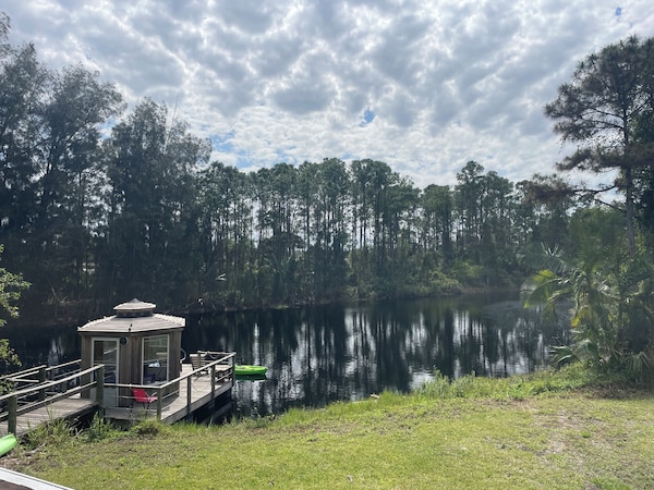 Lakeside Retreat - Fort Pierce, FL