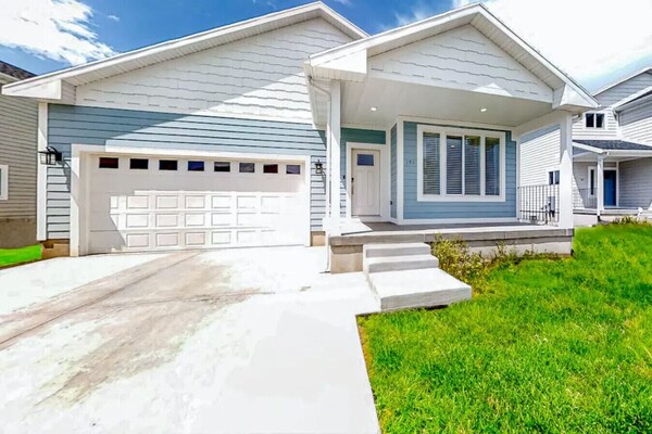 Luxurious 6-bedroom Retreat Near Bear Lake  Sleeps 23, Modern Amenities, Year-round Adventures! - Bear Lake