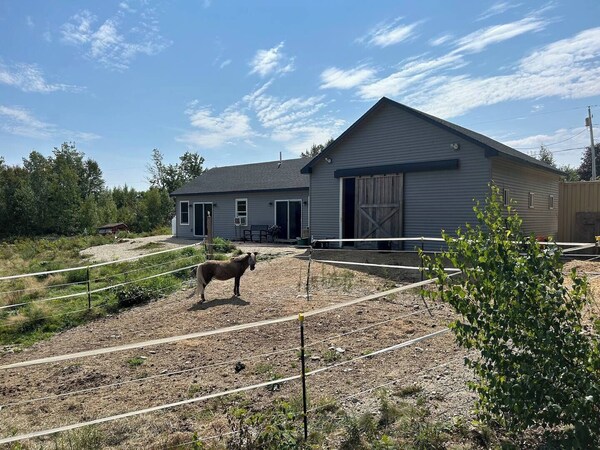 Connect With Nature - Quiet And Peaceful Modern Ranch In Eastbrook - Maine