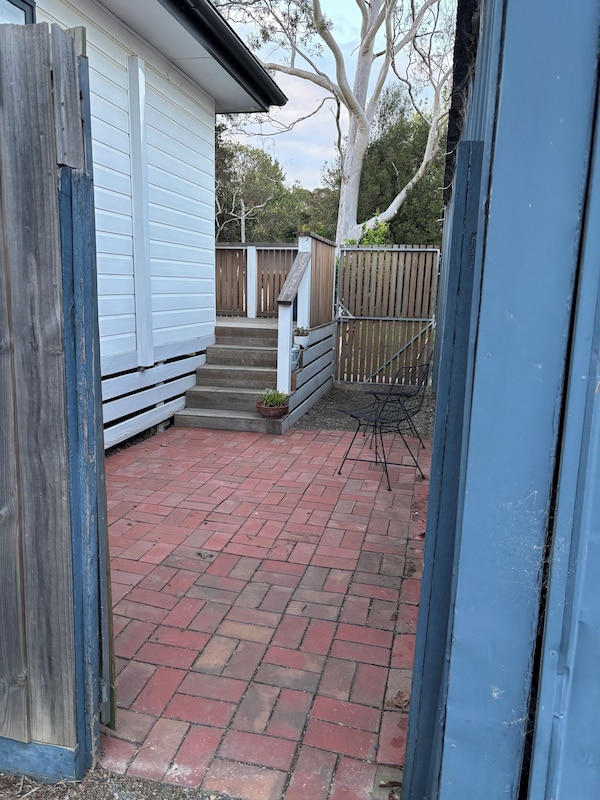 At The Foot Of The Dandenongs - Dandenong