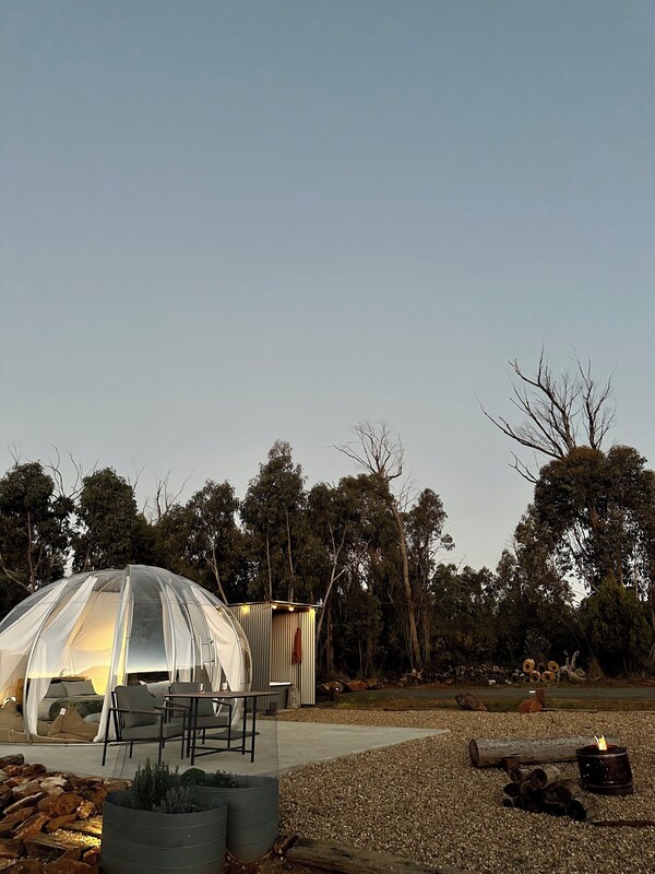 Off-grid Stargazing Retreat  Unique Bubble Glamping - Coonabarabran