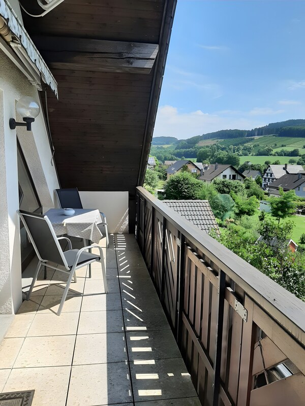 Ferienwohnung 'Am Patenberg' Mit Bergblick, Balkon Und Wi-fi - Finnentrop