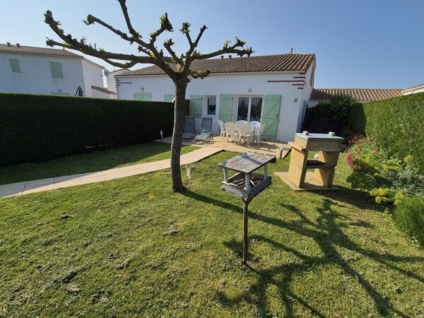 Charmantes Häuschen Mit Garten, Gemeinschaftspool, Nahe Dem Meer - La Tranche-sur-Mer