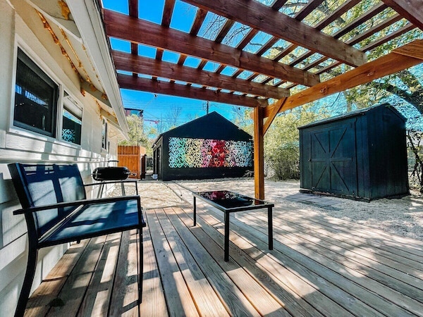 Cozy Cottage In The Heart Of Cos | Pet Friendly - Colorado