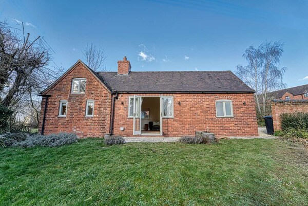 Host & Stay | Gleanings - Tewkesbury