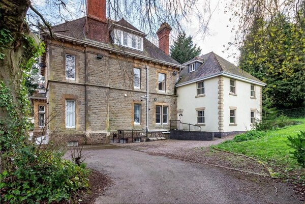 Host & Stay | Hillbrook House Apartment - Malvern