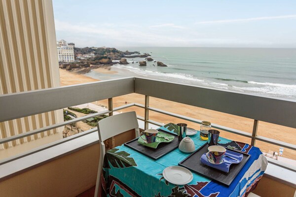 - - Biarritz