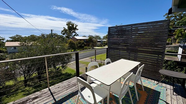 Shack No. 5  A Quirky, Retro Beach Escape In Jervis Bay! - Hyams Beach