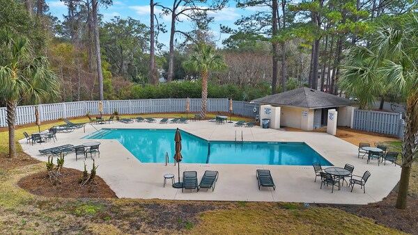 Sea Pines-lake Forest, Stunning Lagoon View, On-site Pool And Pickleball/tennis - Hilton Head Island, SC