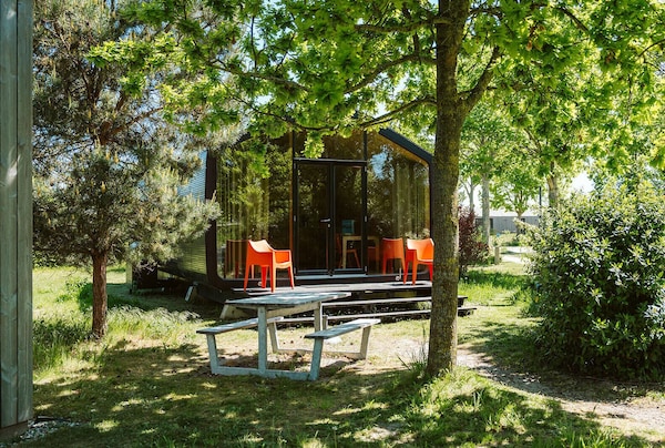 Duurzaam Vakantiehuisje Van Gerecycled Karton - Ouddorp