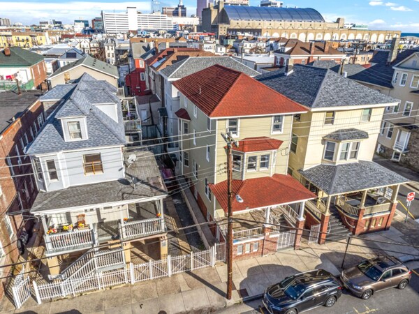 8br/3.5ba Classic By Tropicana, Boardwalk, Beach - Jersey Shore