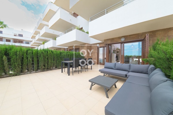 Perla Azul Groundfloor Retreat - Walk To Beach - By Oyoostays - Playa Flamenca