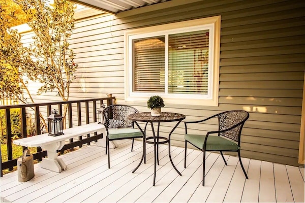 Sunny Spacious Wine Country Retreat 2bd 2ba - Sebastopol, CA