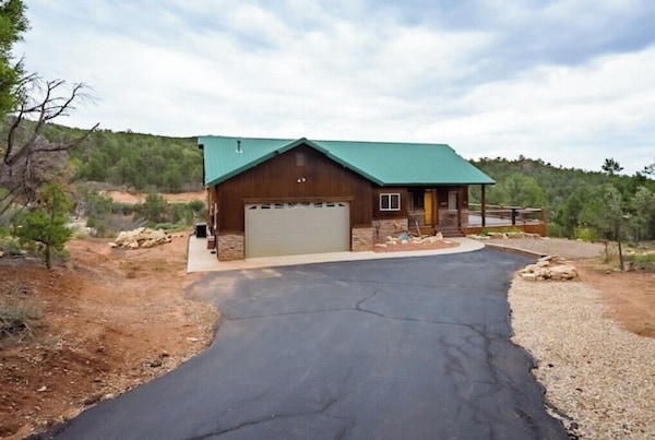 Zion Views- Casa De Canyon+ Resort Access - Utah