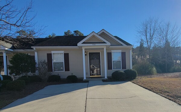 Unplug And Enjoy A Cozy Home With A Backyard Patio, Grill, And Free Wi-fi. - Lexington, SC