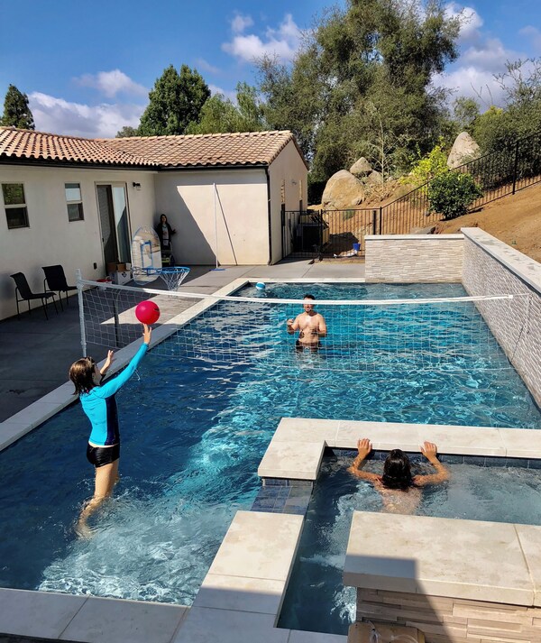 San Diego Oasis W/ Pool, Hot Tub, Game Room - Your Own Private Resort! - Escondido, CA