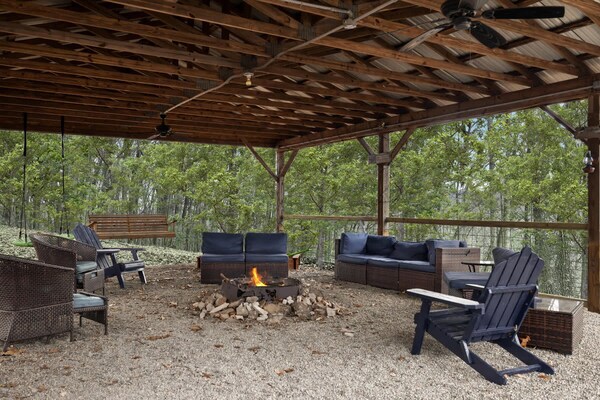 20 Acres W/private Pavilion, Fireplace & Fire Pit - Lost River State Park, Mathias