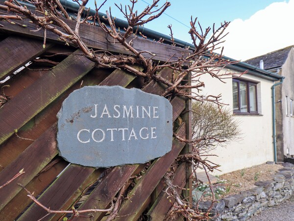 Jasmine Cottage, Pet Friendly, With A Garden In Thornthwaite - Keswick