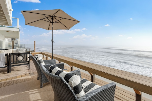 Unbeatable Beachfront Bliss W/ Ocean Views, Luxe Interiors & Patio | Beach Road - San Clemente, CA