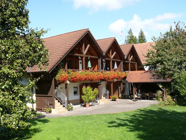 Ferienwohnung 1, 65 M² 2 Schlafzimmer, Max. 5 Personen - Bodman-Ludwigshafen