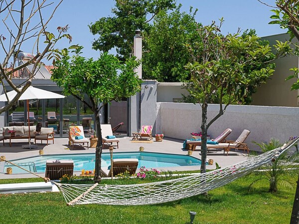 Belle Helene Villa In Beautiful Kalamaki, Chania With Private Pool & Jacuzzi - Chania