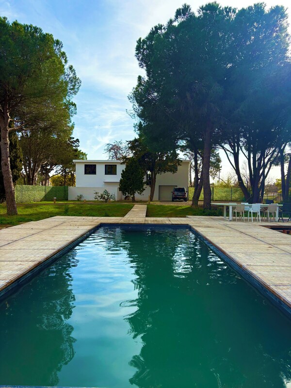Superb Villa With Heated Pool - Vias