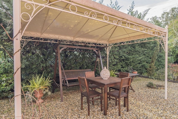Beautiful Private Villa For 6 Guests With Wifi, A/c, Tv, Pets Allowed And Parking - Vinci